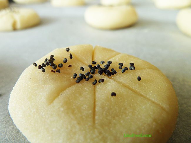 Persian Rice Cookies (Nan e Berenji), Simplified Recipe