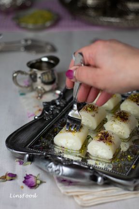 Halawet el Jibn (Syrian Sweet Cheese and Semolina Rolls)