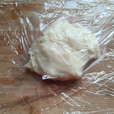 Halawet el Jibn (Syrian Sweet Cheese and Semolina Rolls)