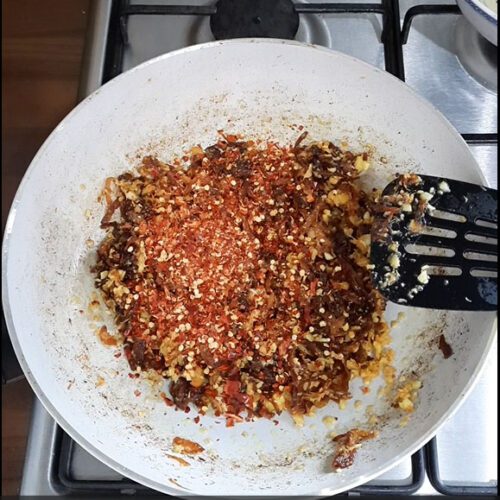 Burmese Balachaung (Onion & Dried Shrimp Condiment)
