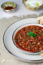 Acılı Ezme (Spicy Turkish Tomato and Pepper Salad)